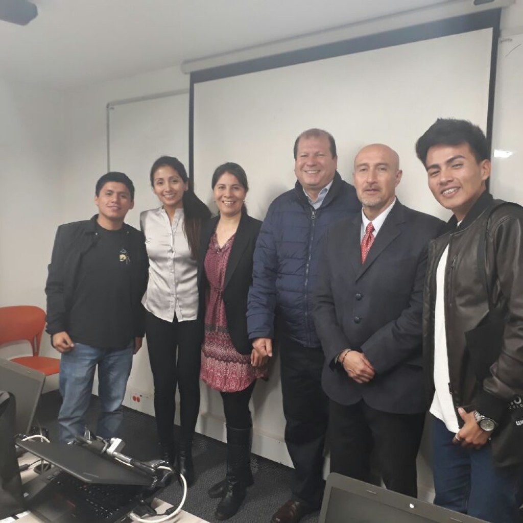 VISTA DE ESTUDIANTES DE LA UNIVERSIDAD RICARDO PALMA DE LIMA, PERÚ ...